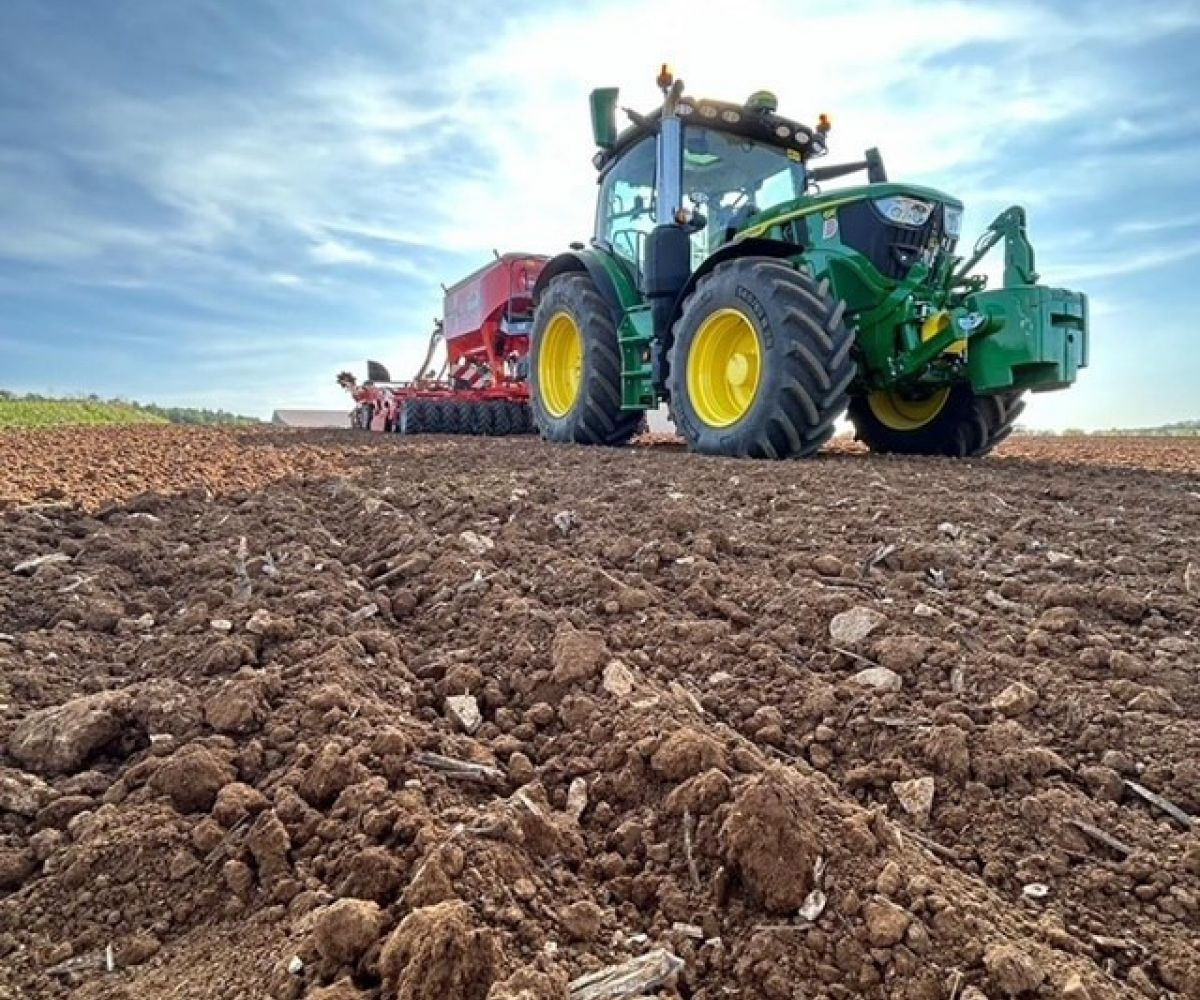 Déméterre | Entreprise de machinisme agricole | Déméterre